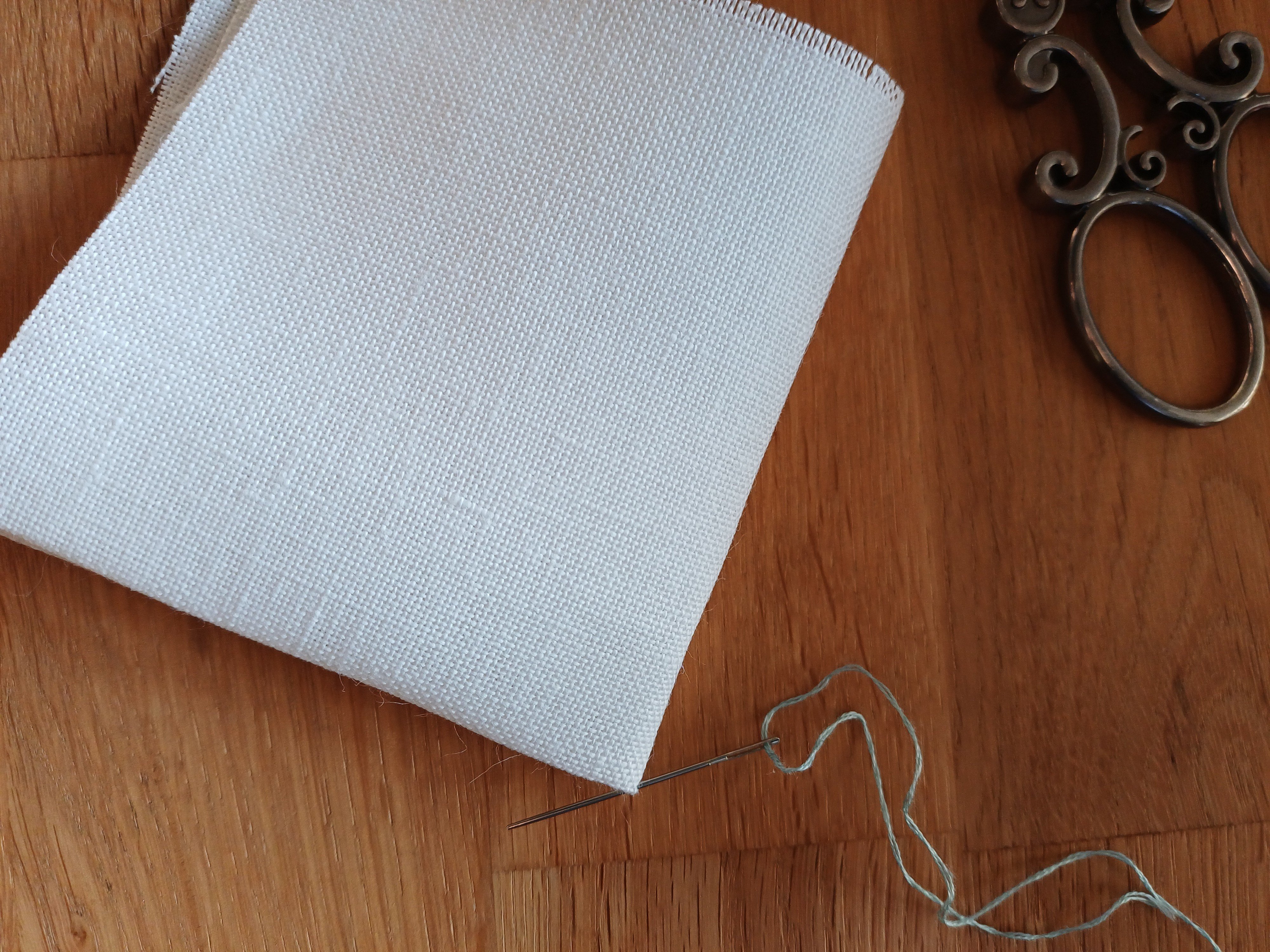 Wie du ein Biscornu stickst und fertigstellst inklusive kostenloser ...