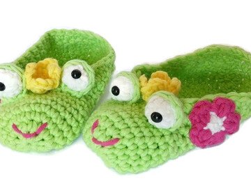 Children Slippers "Frog King", Crochet Pattern, kids sizes