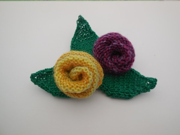 Rose und Blätter - Strickanleitung