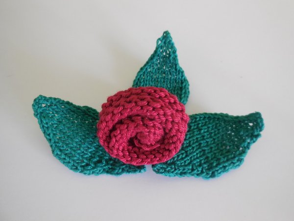 Rose und Blätter - Strickanleitung
