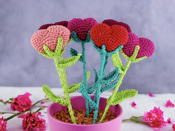 Decorative Heart Flowers – Crochet Pattern
