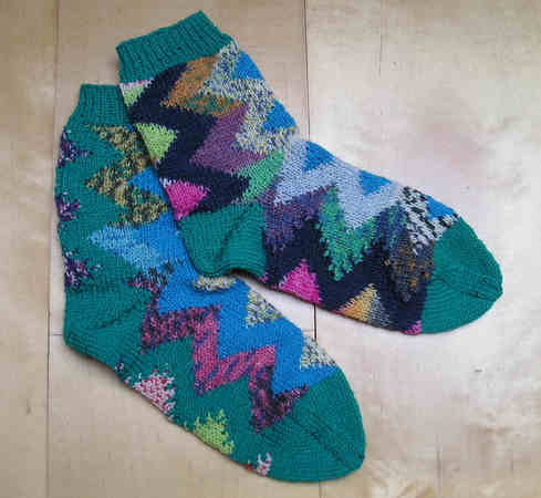 Strickanleitung Socken "Zick-Zack-Muster"