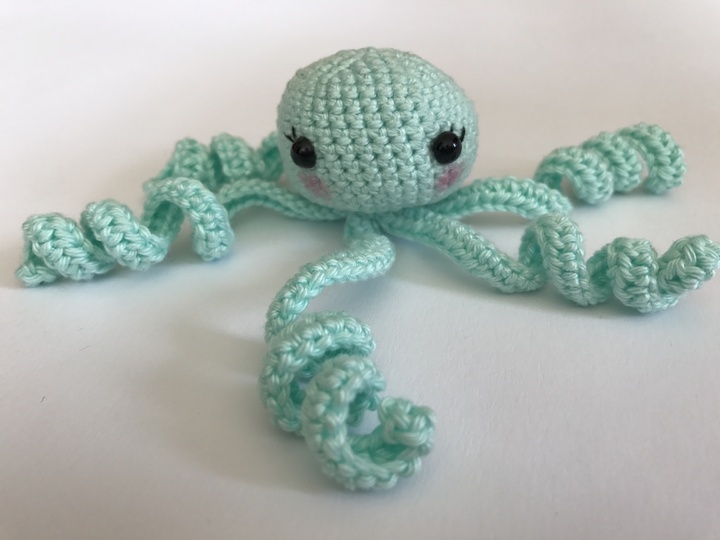 Häkelanleitung Karla, die kecke Krake - Amigurumi