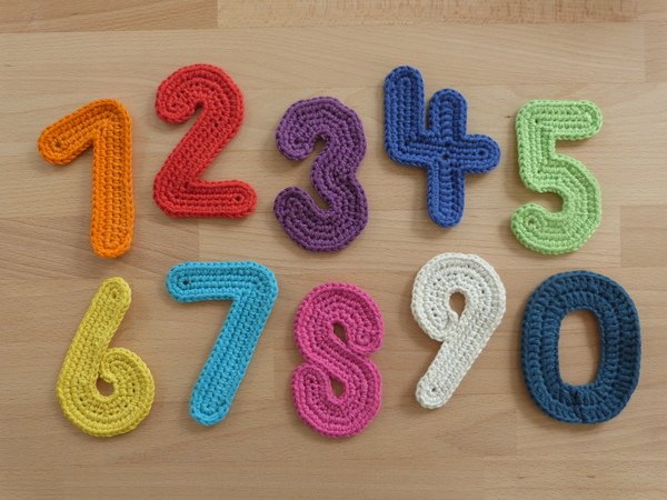 Häkelanleitung für eine große Zahlen-Applikation "8"