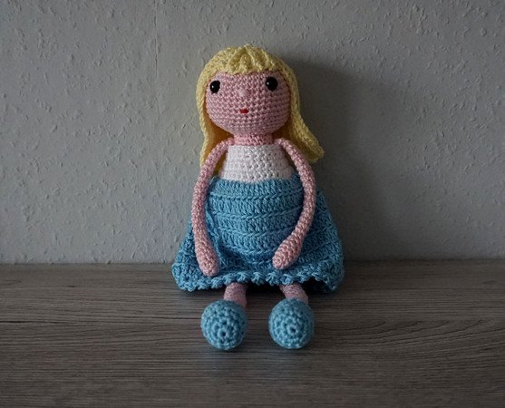 Crochet Doll Marie Pattern: Changeable Dresses & Shoes | Amigoll9