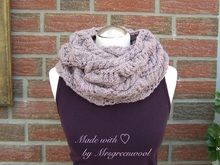 Strickanleitung für Loop im Strukturmuster