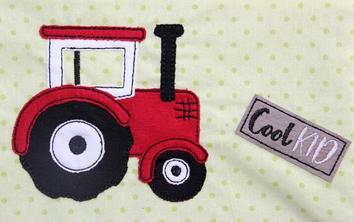 Stickdatei Traktor doodle verschiedene Größen