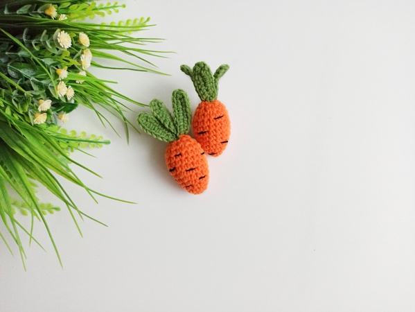crochet carrot mini food pattern