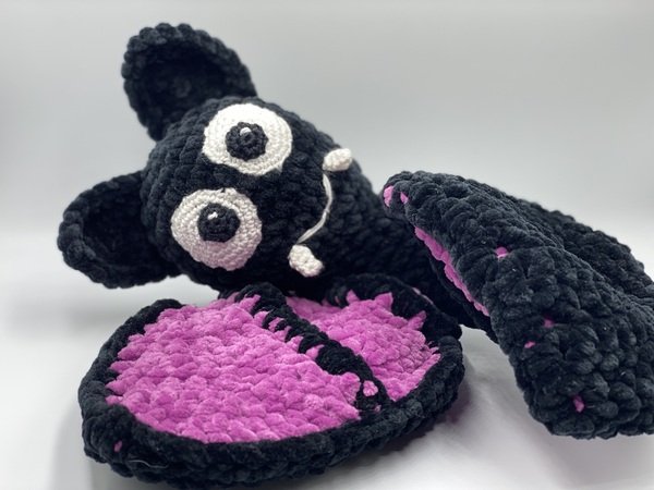 Crochet Pattern - comforter bat (cuddly bat)