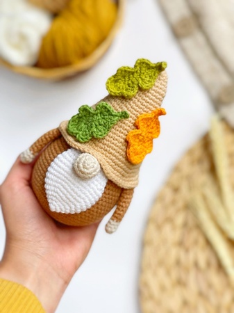 Crochet pattern Gnome Leaf fall amigurumi (PDF)
