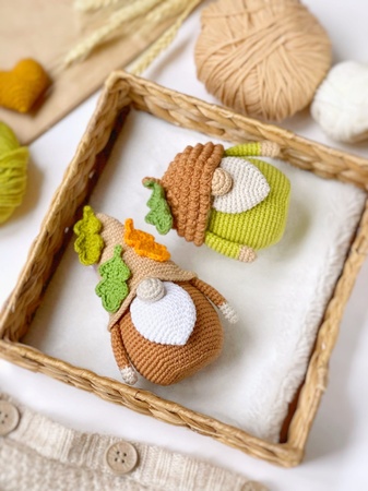 Crochet pattern Gnome Leaf fall amigurumi (PDF)
