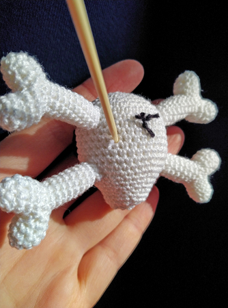 Skull, amigurumi for halloween, crochet skull with bones