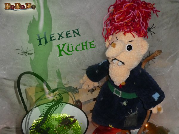 Hexe Minerva von Hexenbesen, Häkelanleitung von DaDaDe