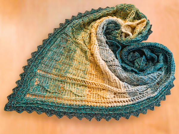 Crochet Pattern Triangular Scarf "Xanthis"