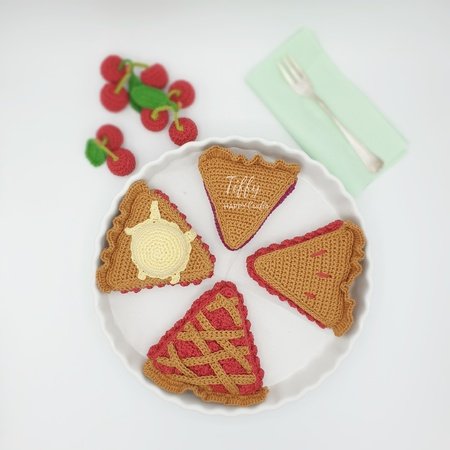 Cherry Pie 4 Types | Amigurumi Crochet Pattern PDF in English and Deutsch