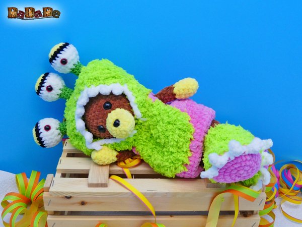 Das Alien-Kostüm und die Bärenbande, Häkelanleitung von DaDaDe