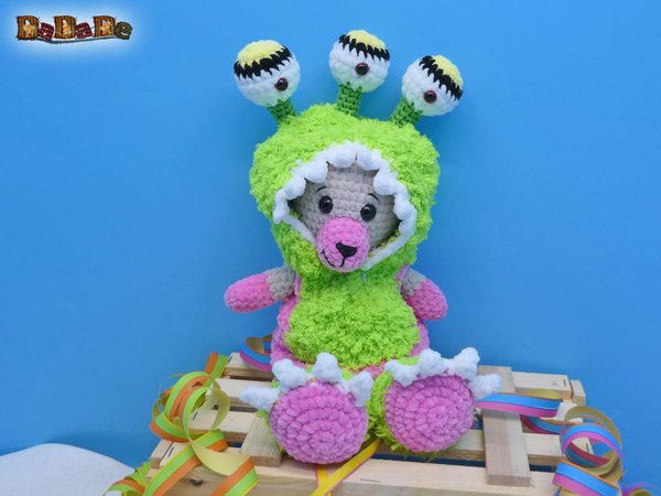 Das Alien-Kostüm und die Bärenbande, Häkelanleitung von DaDaDe