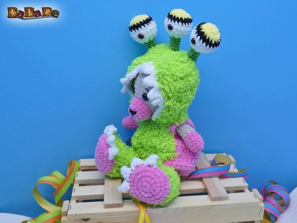 Das Alien-Kostüm und die Bärenbande, Häkelanleitung von DaDaDe