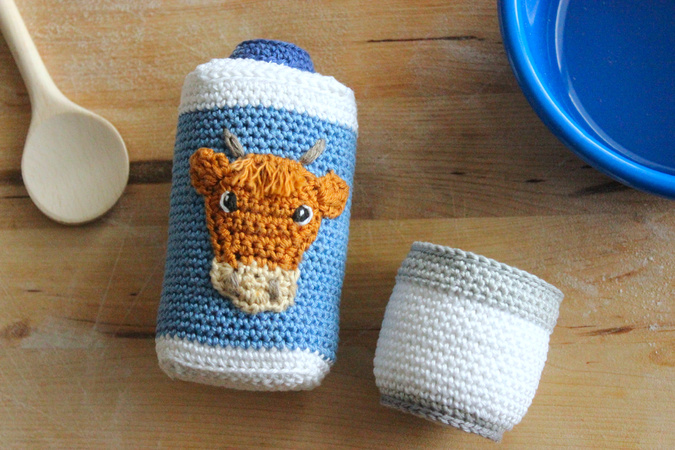 Häkelanleitung "Kleine Milchpackung mit Glas"