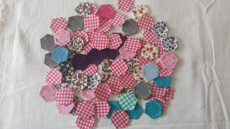English Paper Piecing (EPP) : Hexagon-Vorlagen zum Ausdrucken (cm + inch).