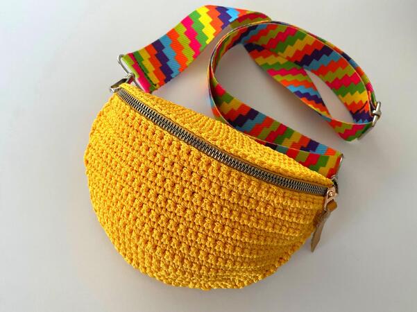 Crochet sling bag pattern, crossbody bum bag, summer crossbody purse BAG5