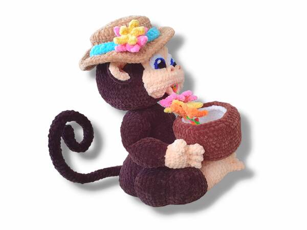 Crochet pattern Monty the happy monkey