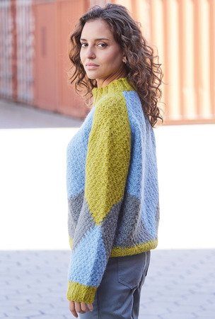 Raglan-Pulli mit hellgrünen, hellblauen und grauen Farbflächen