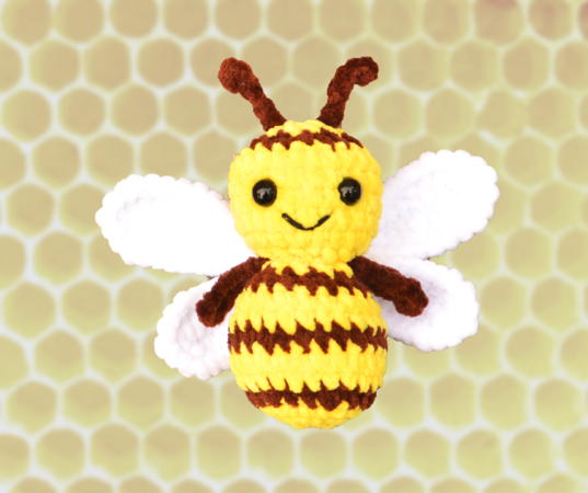 Crochet pattern. Amigurumi Plush Bee. Simple crochet design.