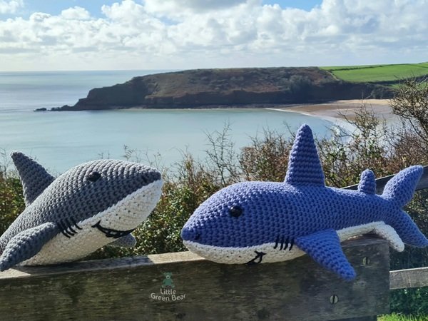 Shane the Shark Crochet Amigurumi Pattern (English)