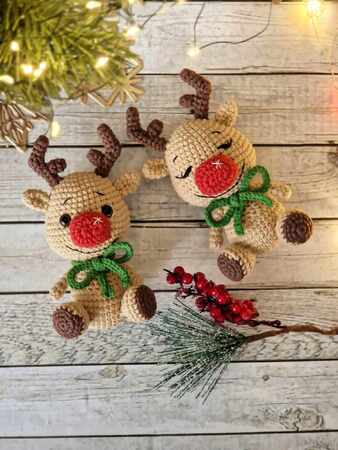 Crochet red nosed reindeer amigurumi pattern