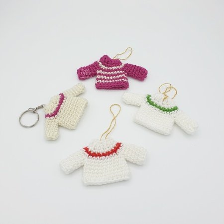 Mini Sweater Christmas Ornament (NO SEWING) Crochet Pattern