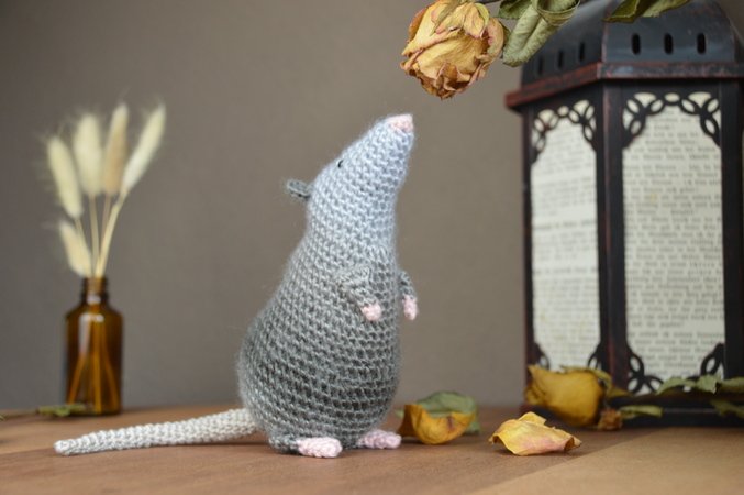 Häkelanleitung Rüdiger die Ratte.Kleines Nagetier als Amigurumi.realistisch