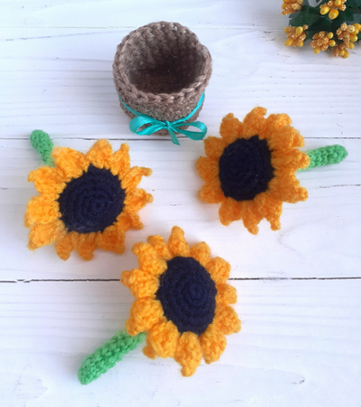 Crochet Sunflowers basket