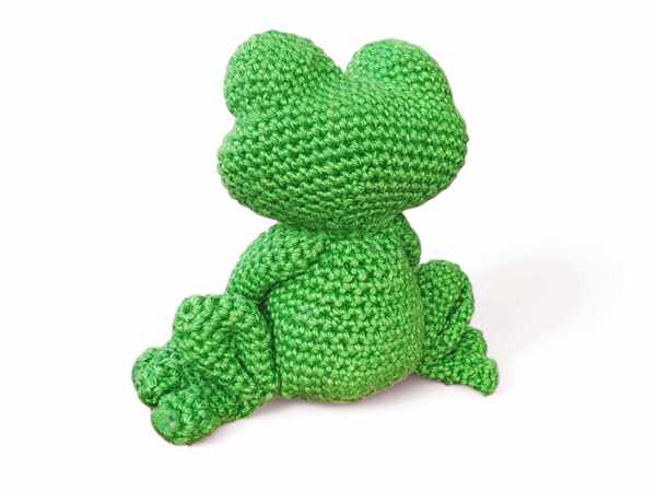 Crochet pattern Taki the croaking frog