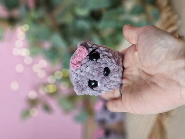 Sad hamster crochet amigurumi pattern