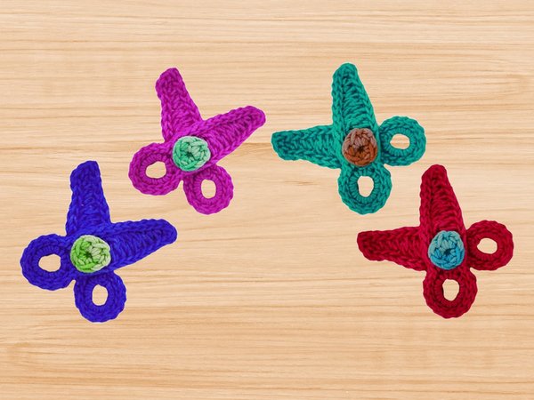 A crochet scissors Hair clip pattern