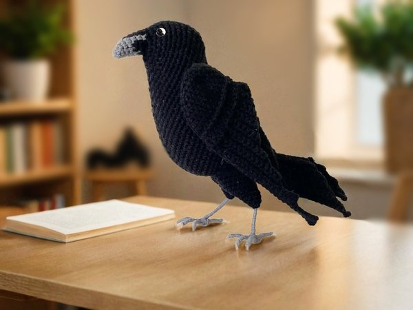 Raven. Halloween decor. Crochet pattern