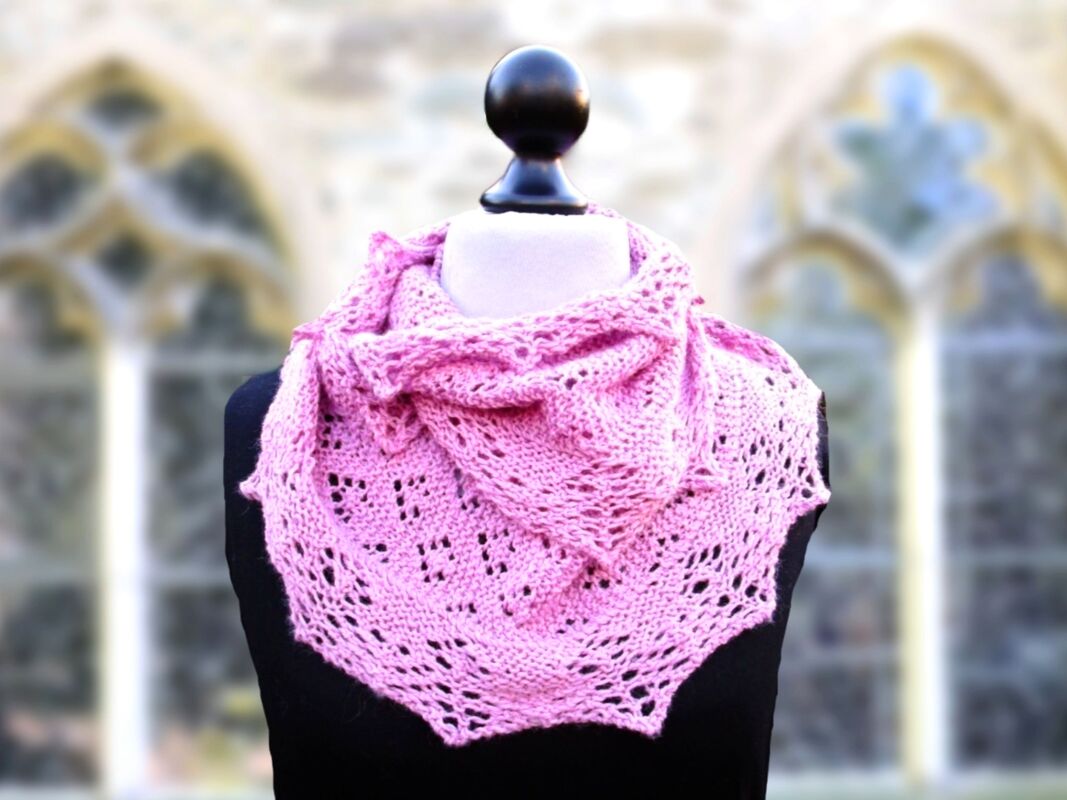 Little Roe Moebius Cowl, Lace, knitting pattern