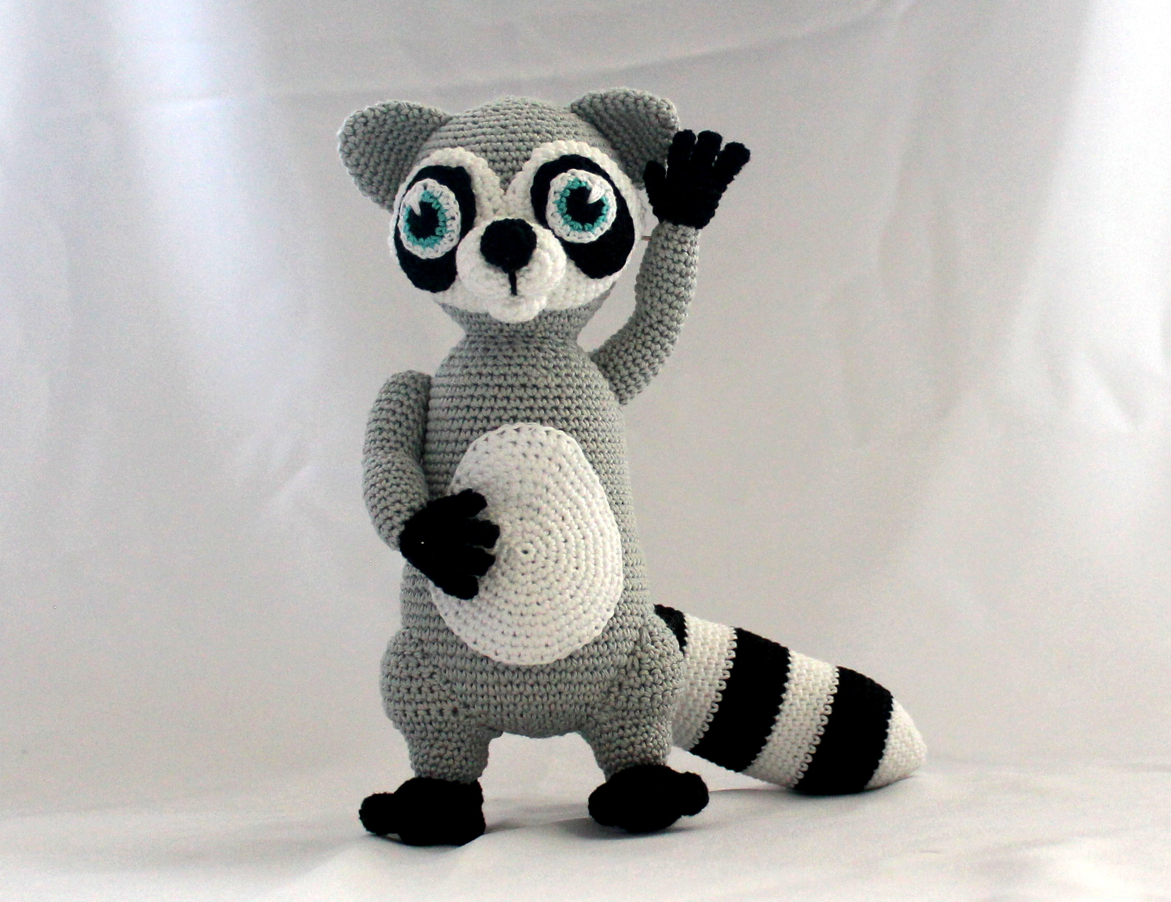 Randy the racoon crochet pattern