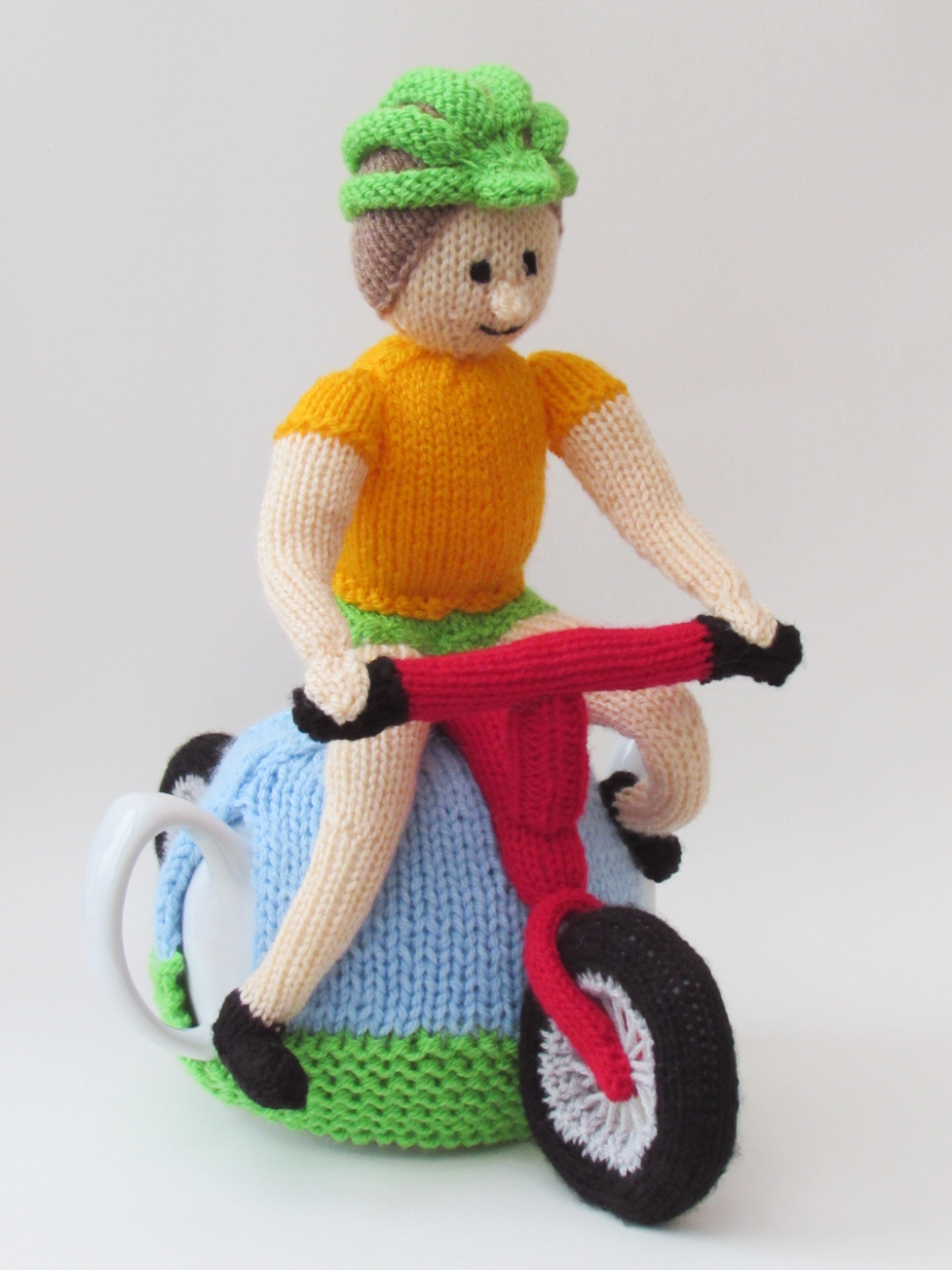 Cyclist Tea Cosy Knitting Pattern