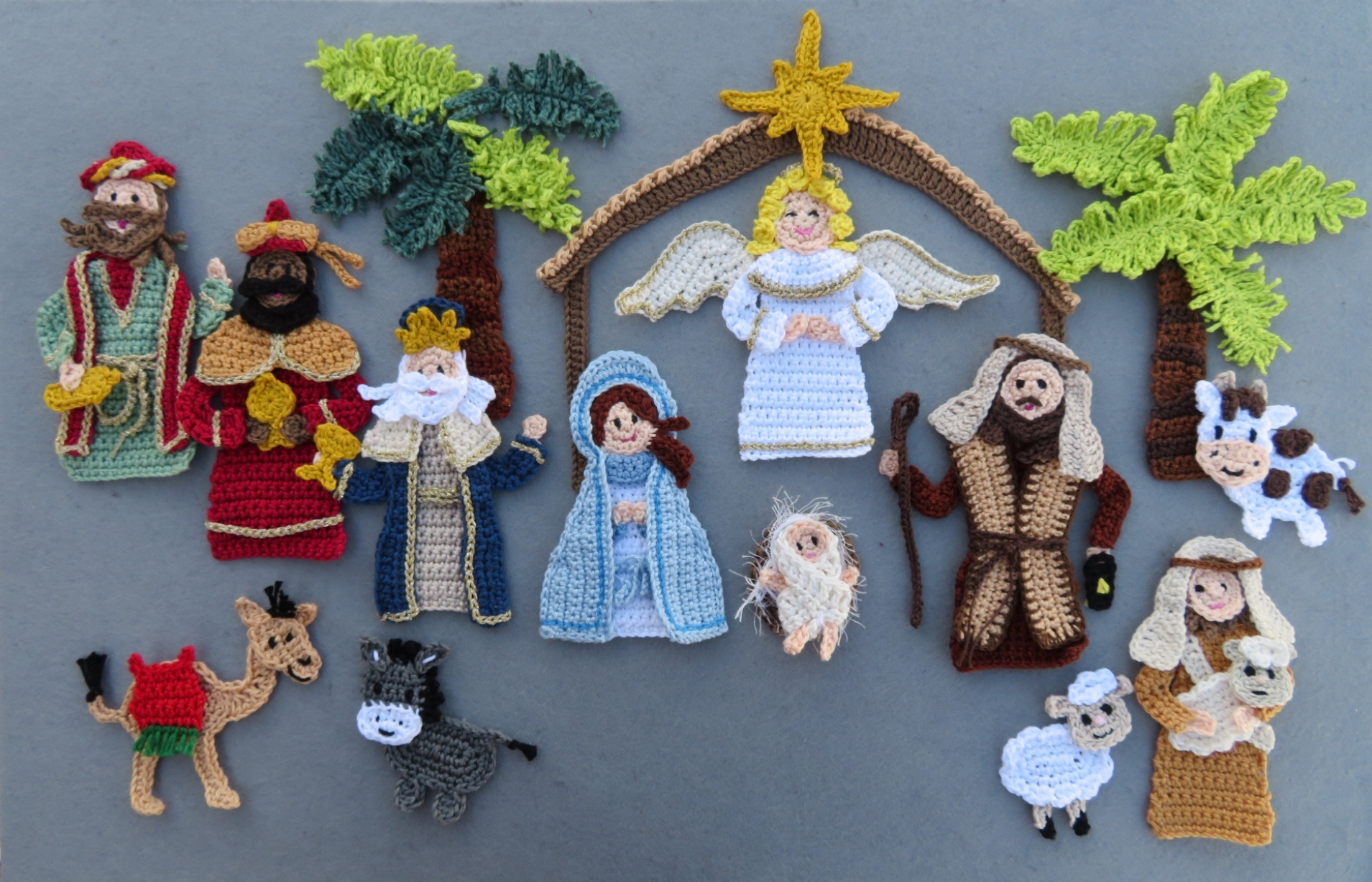 Nativity scene crochet applique