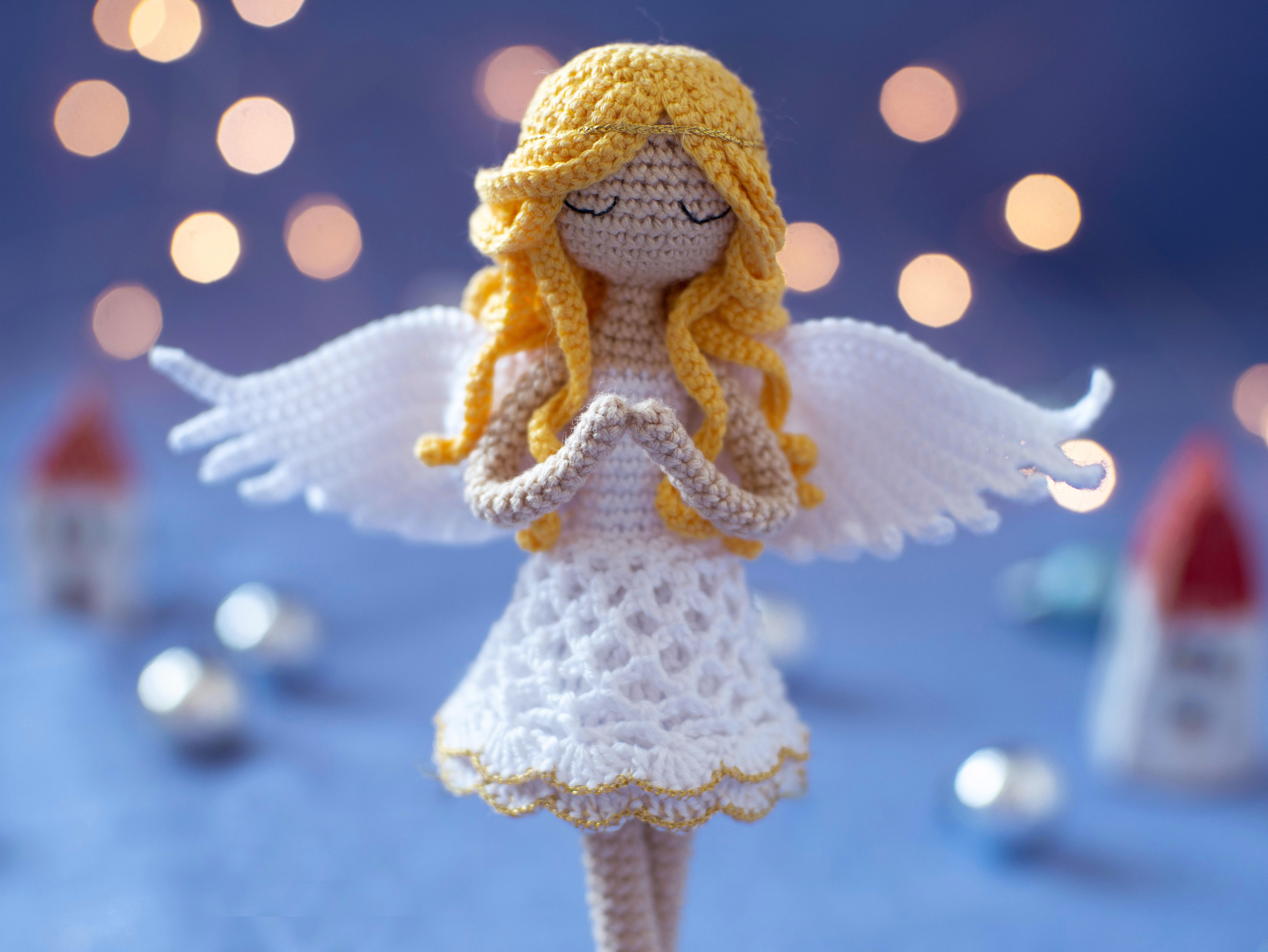 Angel crochet pattern
