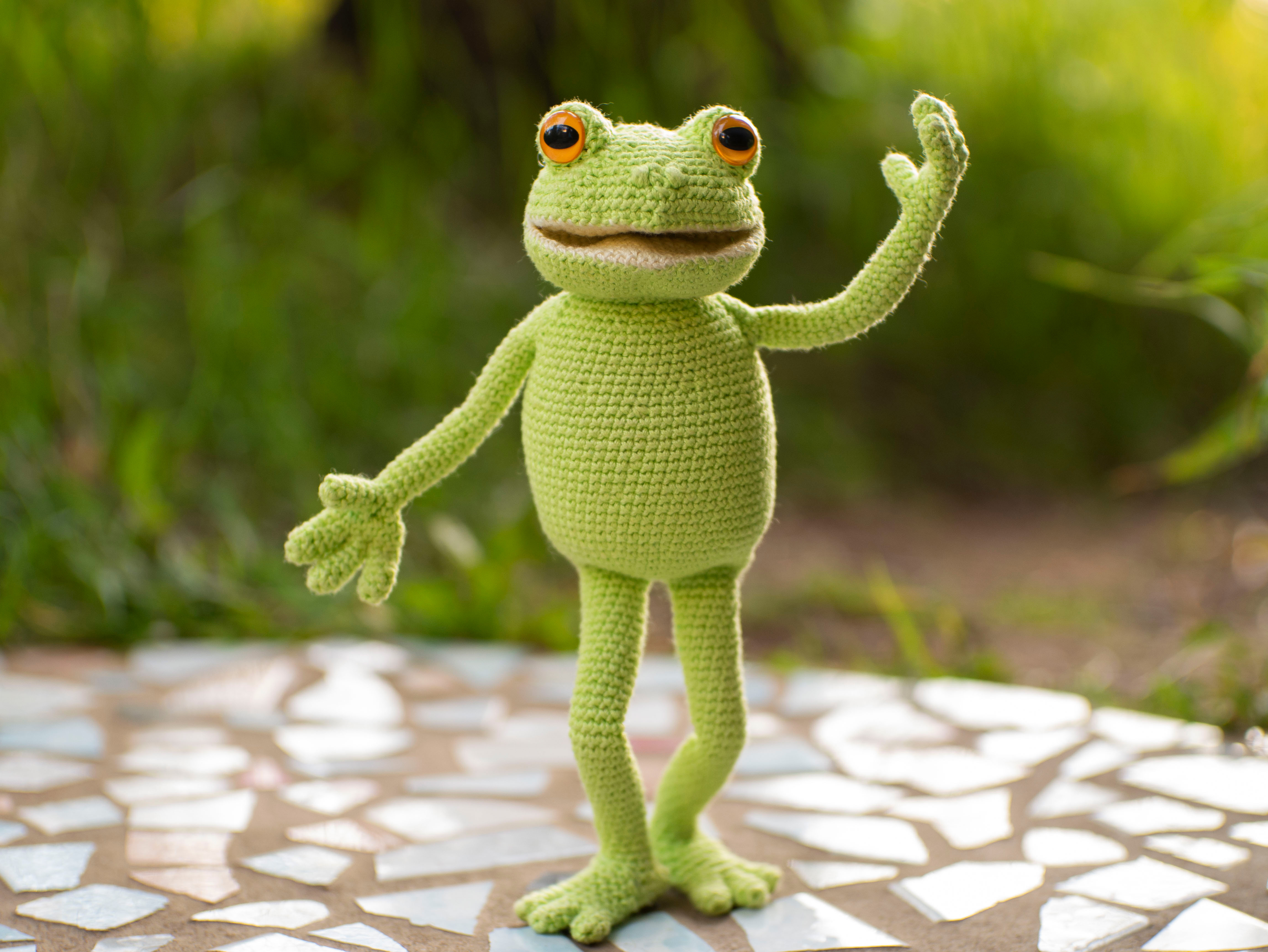 Frog crochet pattern