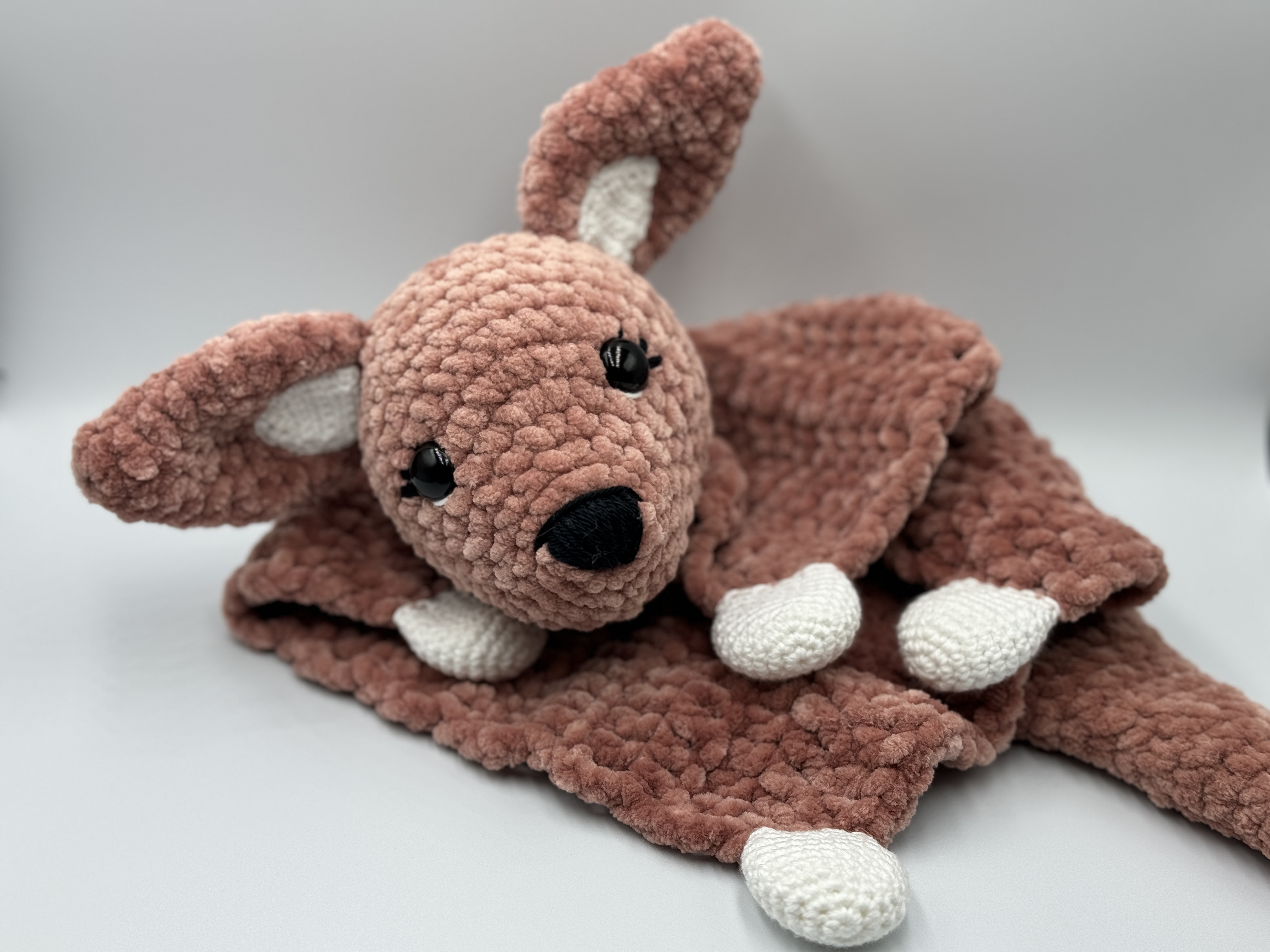 Crochet Pattern "Kangaroo Cuddle Dream" – Your New Adorable Companion!