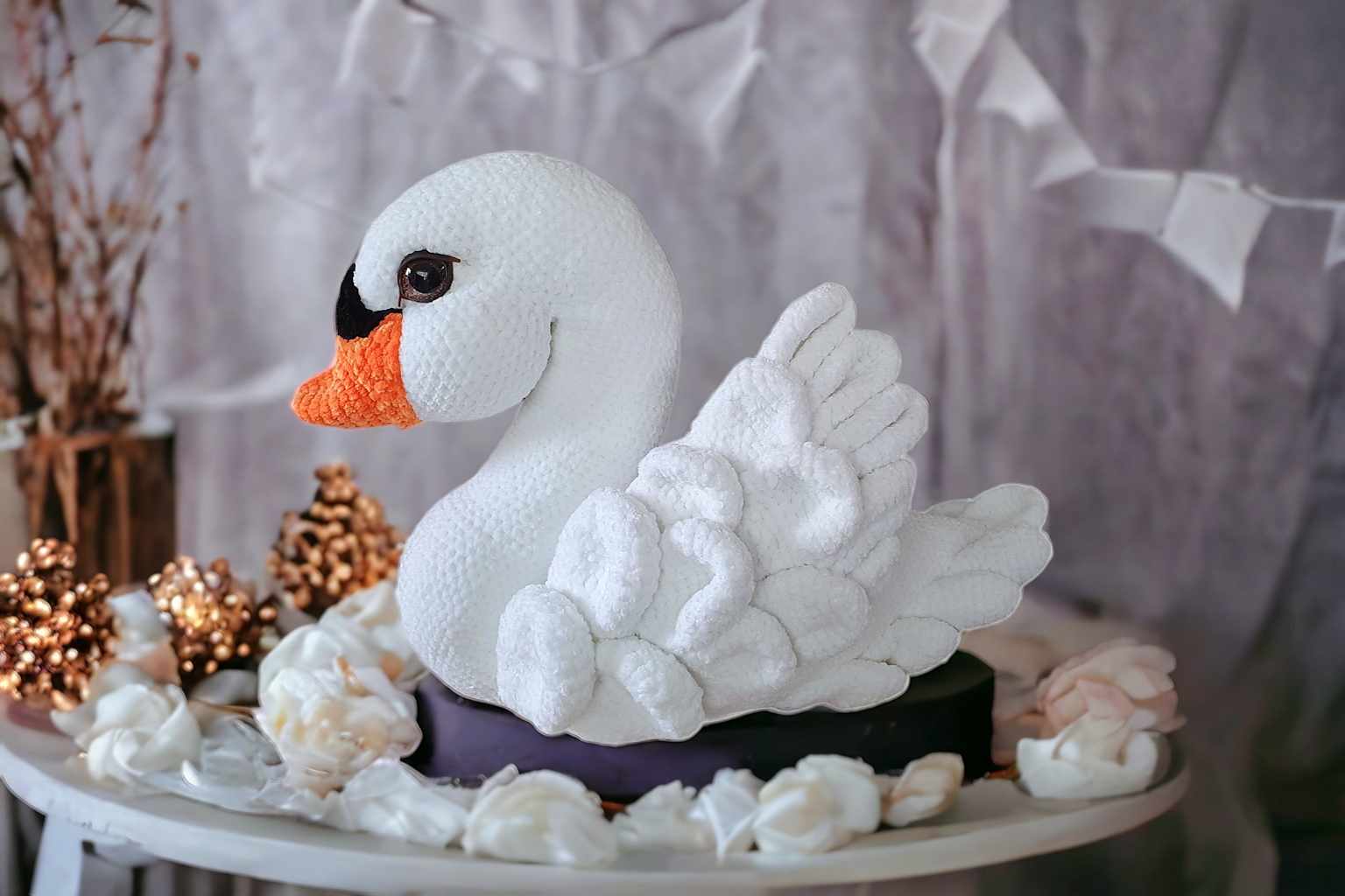 Crochet pattern swan