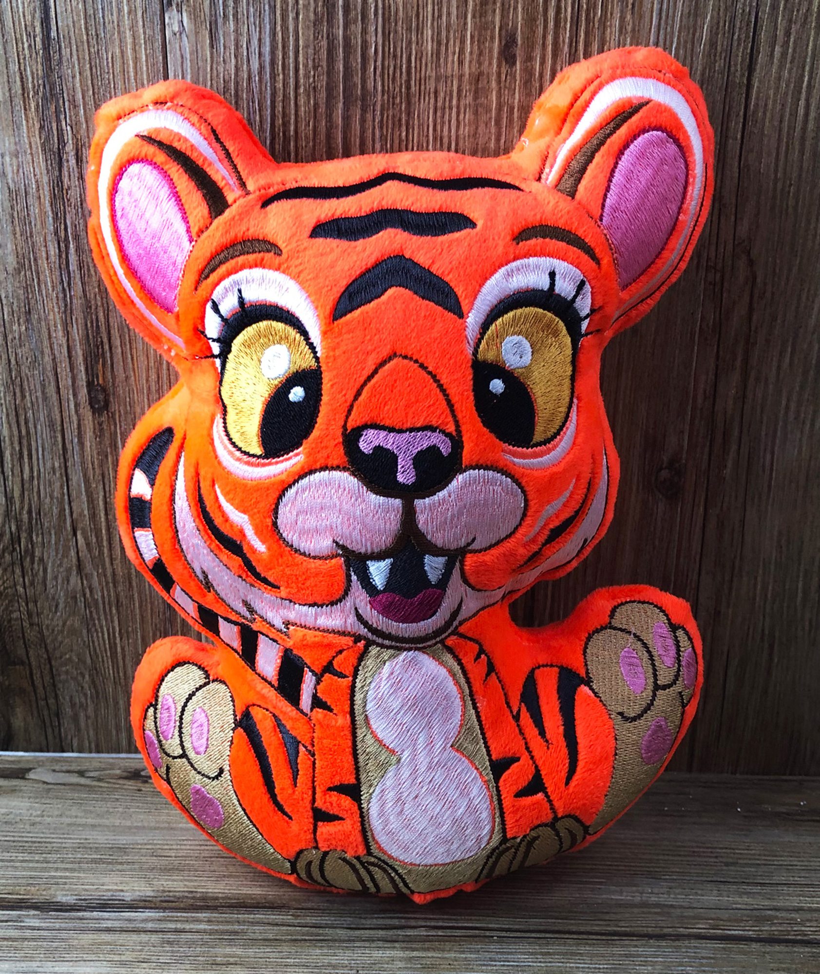 Stickdatei ITH Tiger Lilli für Rahmen 20x30 cm, Maschinenstickdatei